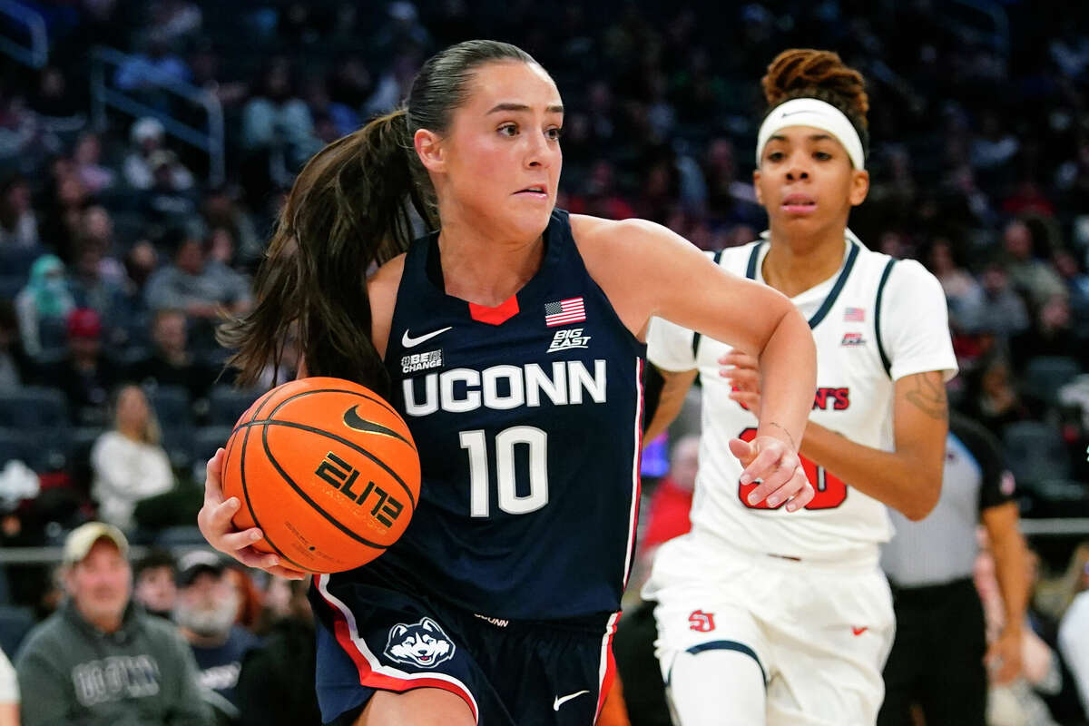 Nika Mühl facing sister Hana as UConn women hosts Ball State