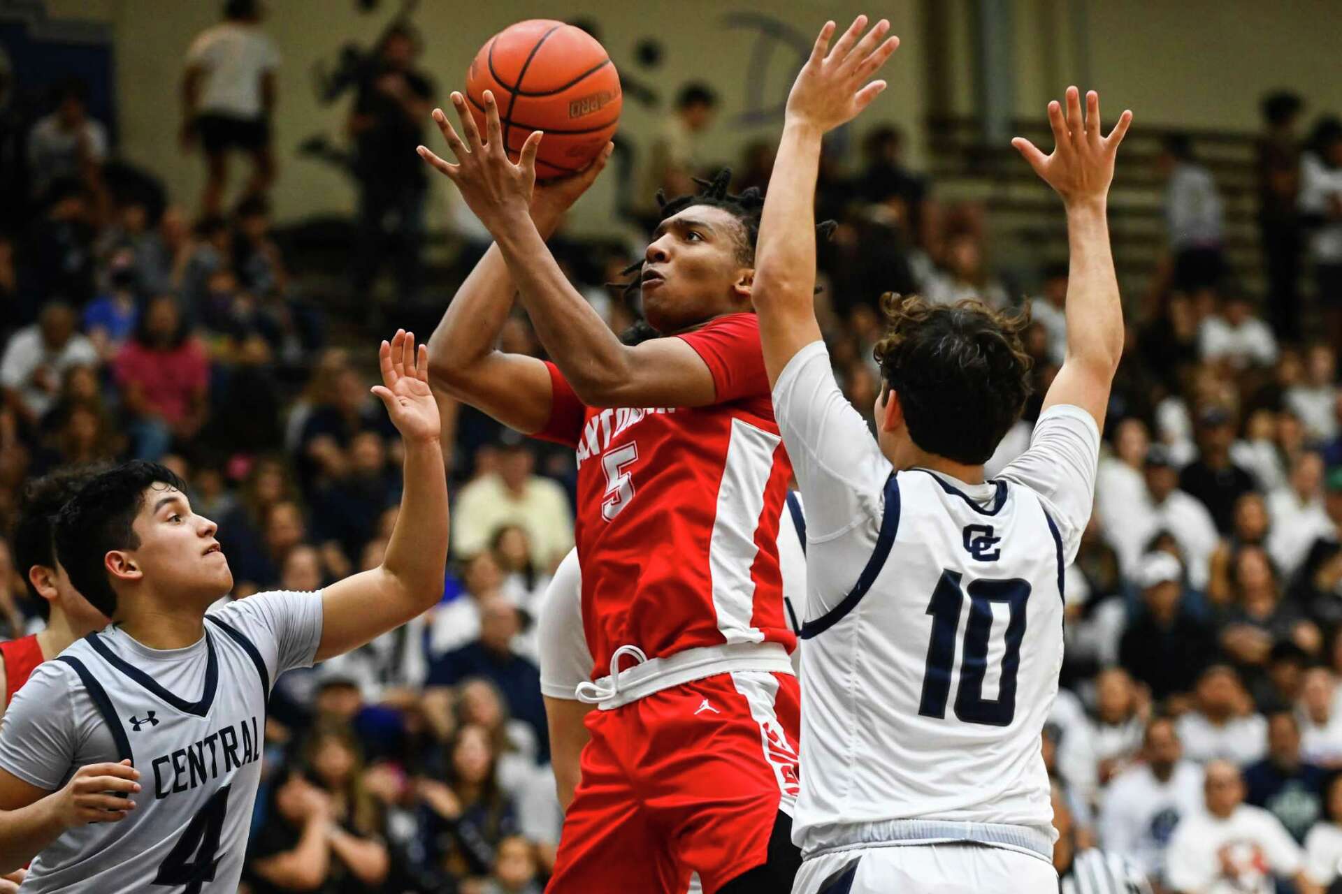 Antonian and Southwest vault up the E-N boys basketball rankings