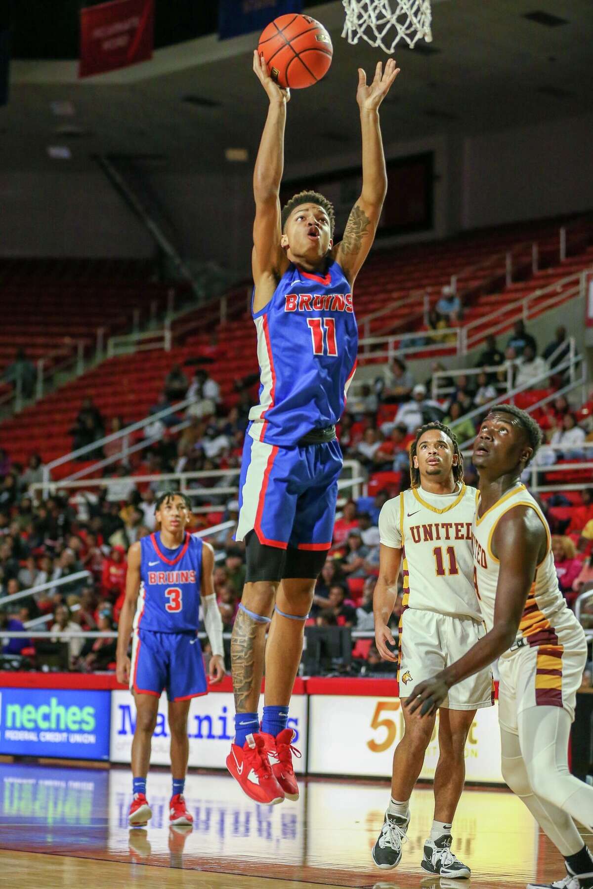 Beaumont United tops West Brook, takes over first place in 21-6A