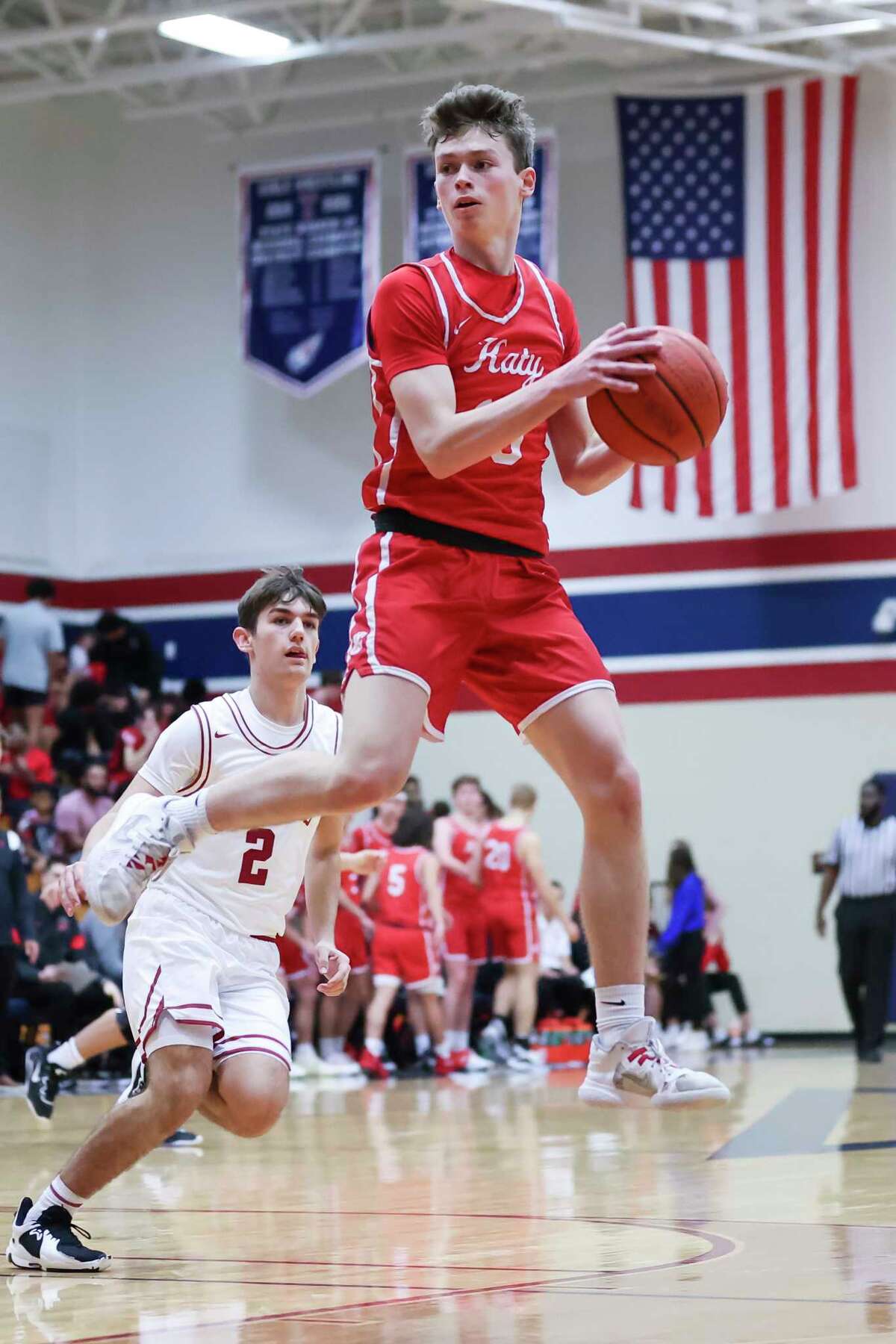 Tompkins boys rout Katy, stay in thick of District 19-6A race