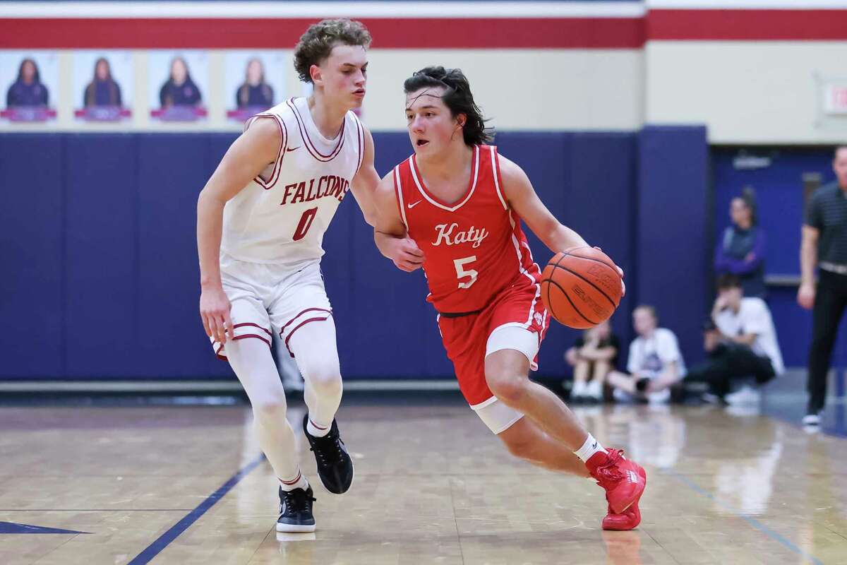 Tompkins boys rout Katy, stay in thick of District 19-6A race
