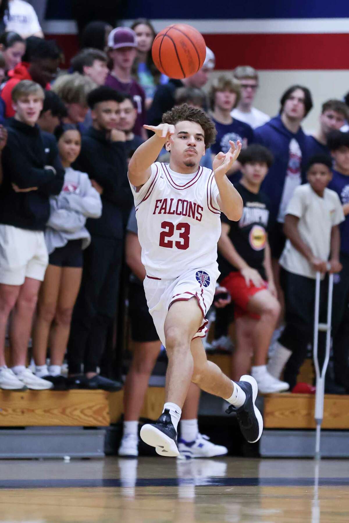 Tompkins boys rout Katy, stay in thick of District 19-6A race
