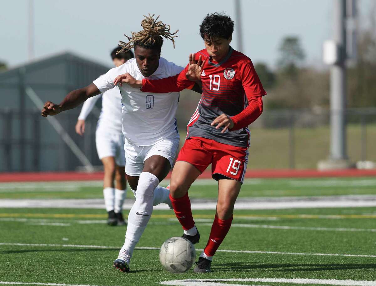 Grand Oaks GK Adams leads team in draw against Cypress Lakes