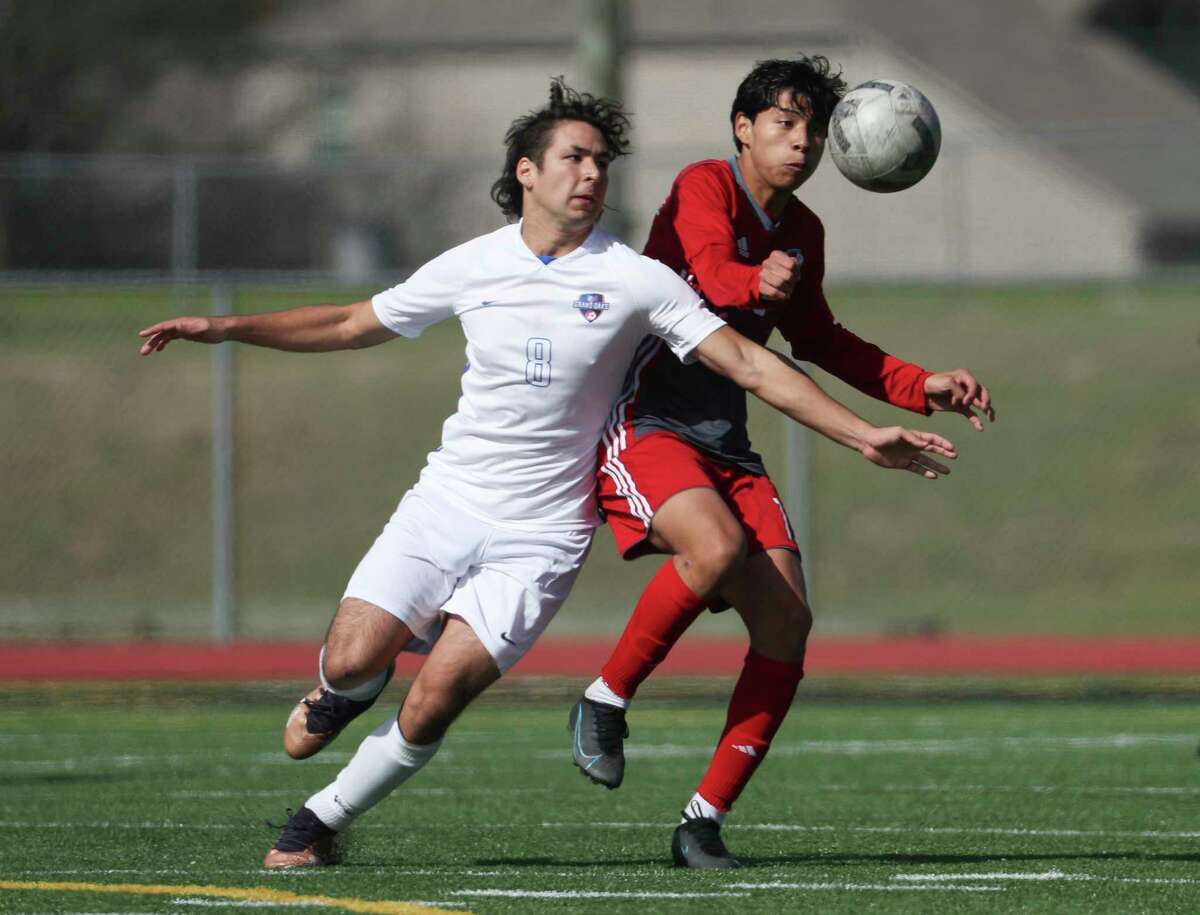 Grand Oaks GK Adams leads team in draw against Cypress Lakes