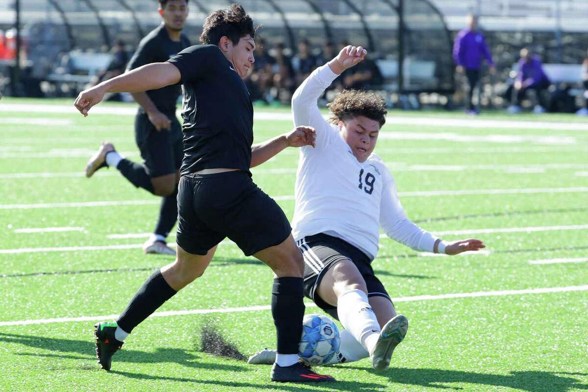 Boys soccer: Humble wins debut at Charles Street Stadium
