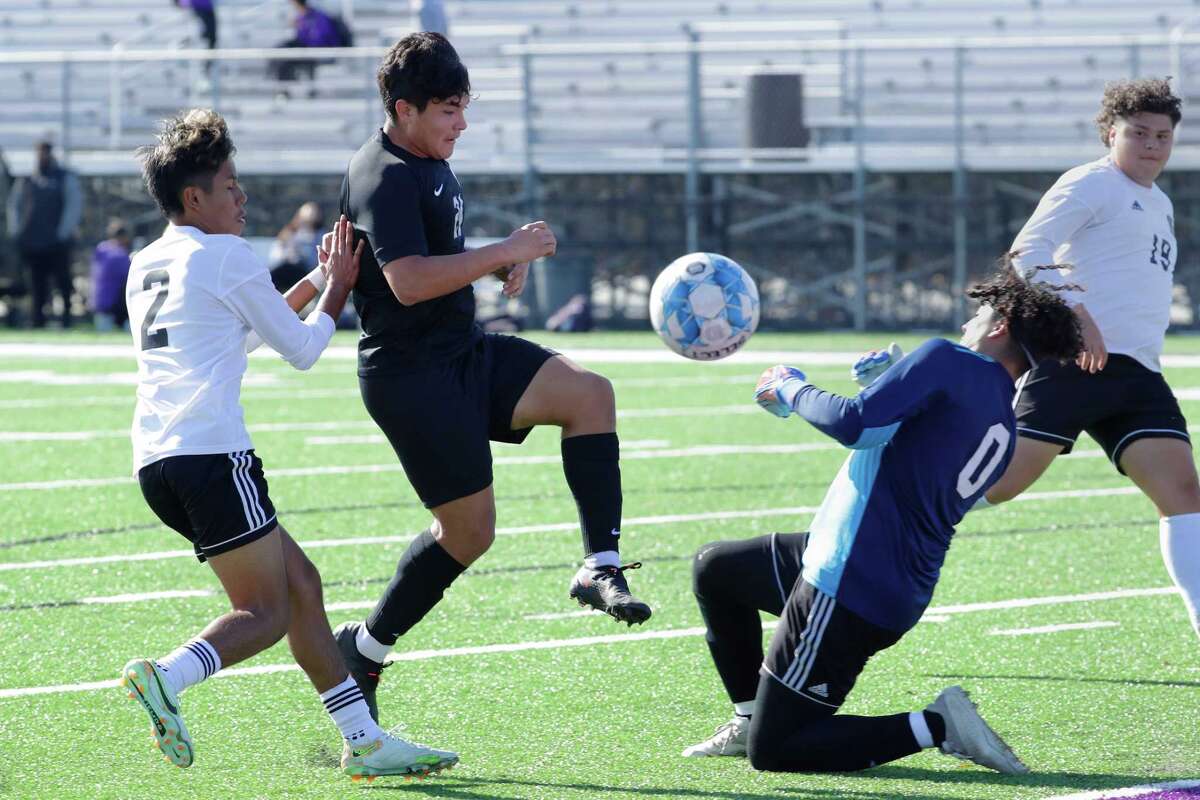 Boys soccer: Humble wins debut at Charles Street Stadium