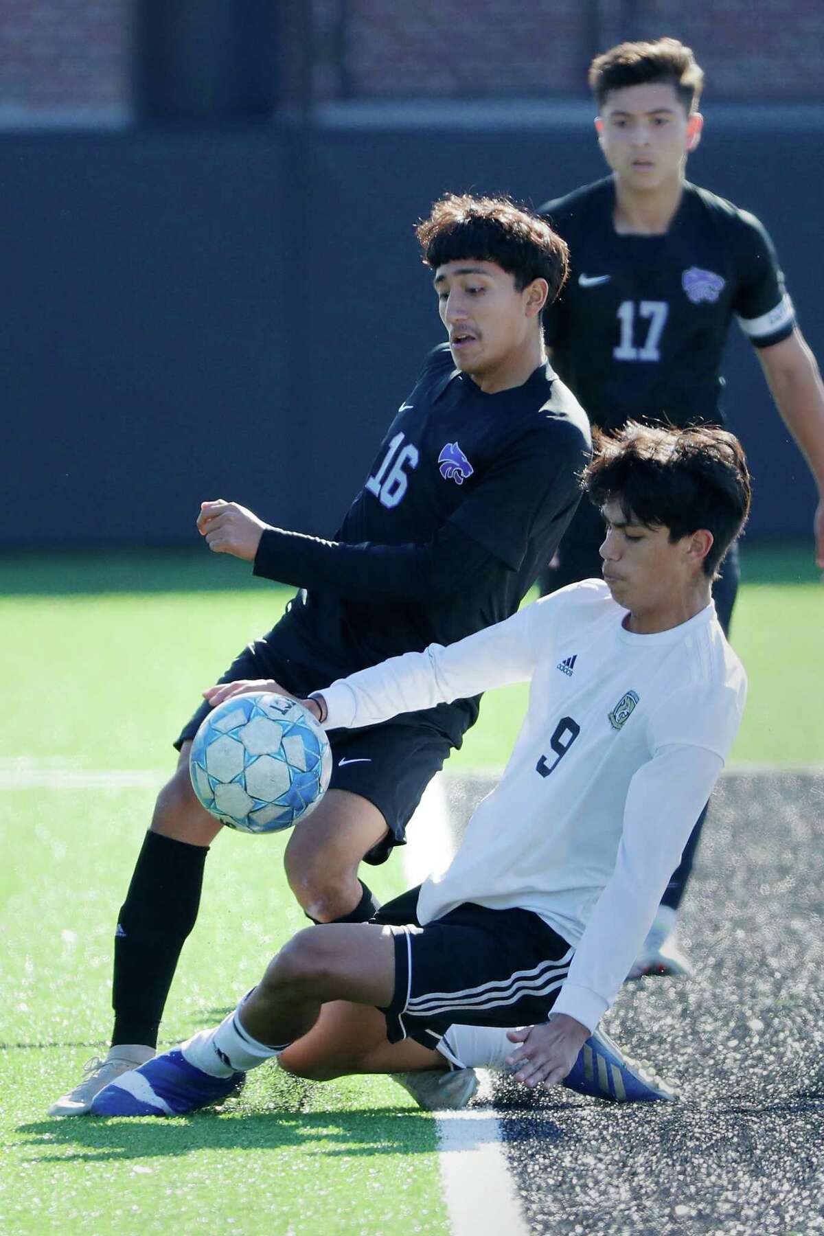 Boys soccer: Humble wins debut at Charles Street Stadium