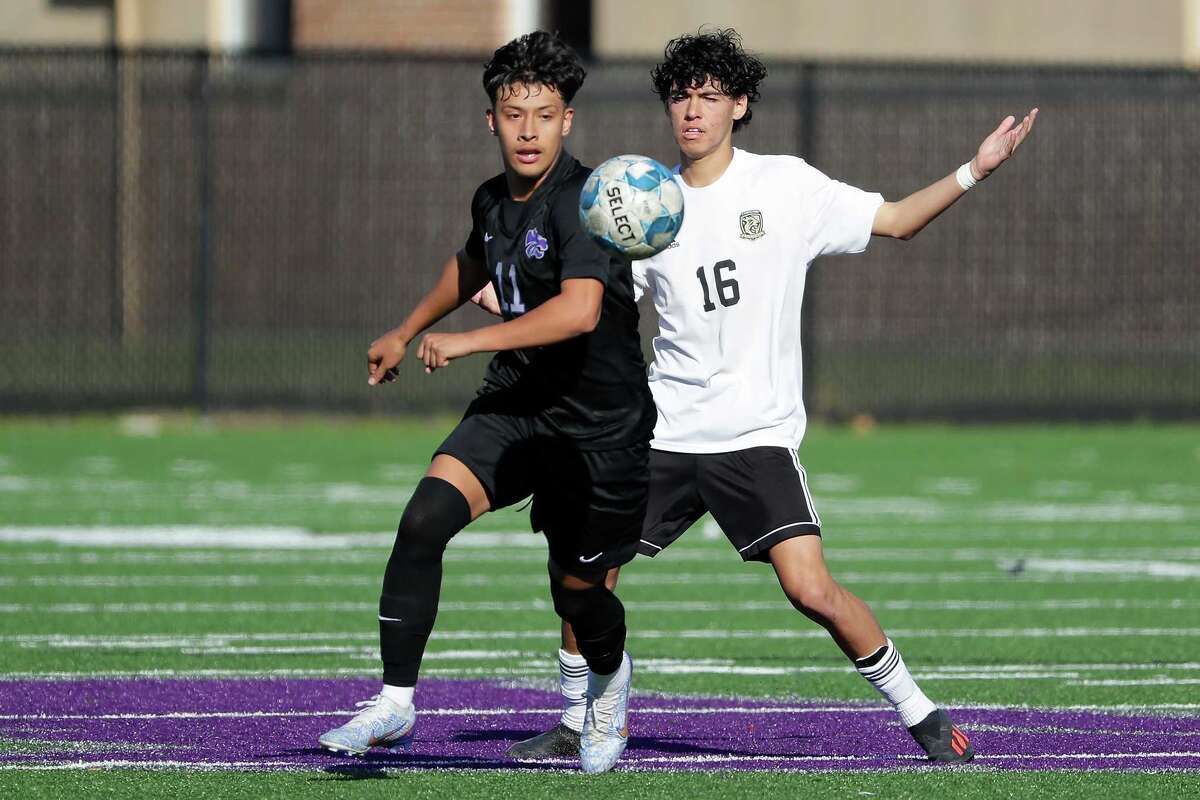 Boys soccer: Humble wins debut at Charles Street Stadium