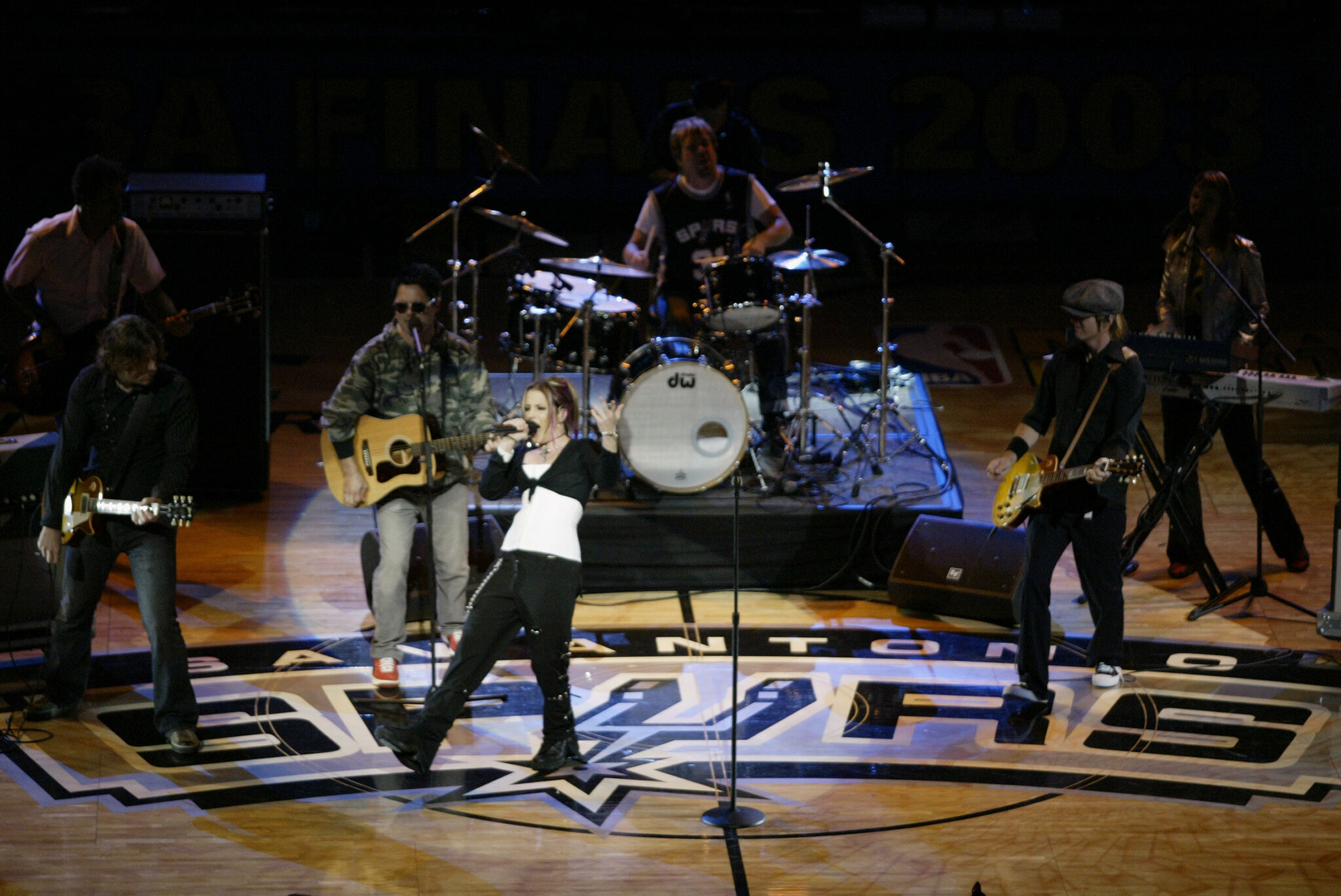 20 years ago, Lisa Marie Presley performed at the AT&T Center