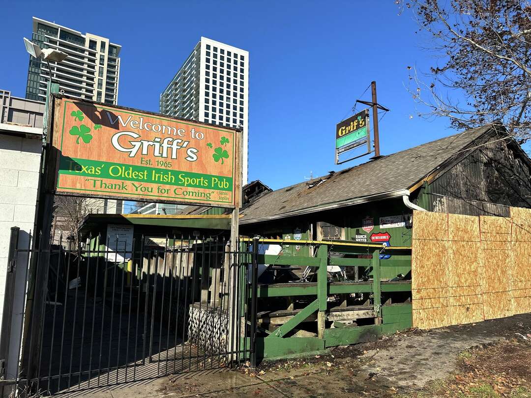 Iconic Houston bar Griff's signals return after fire