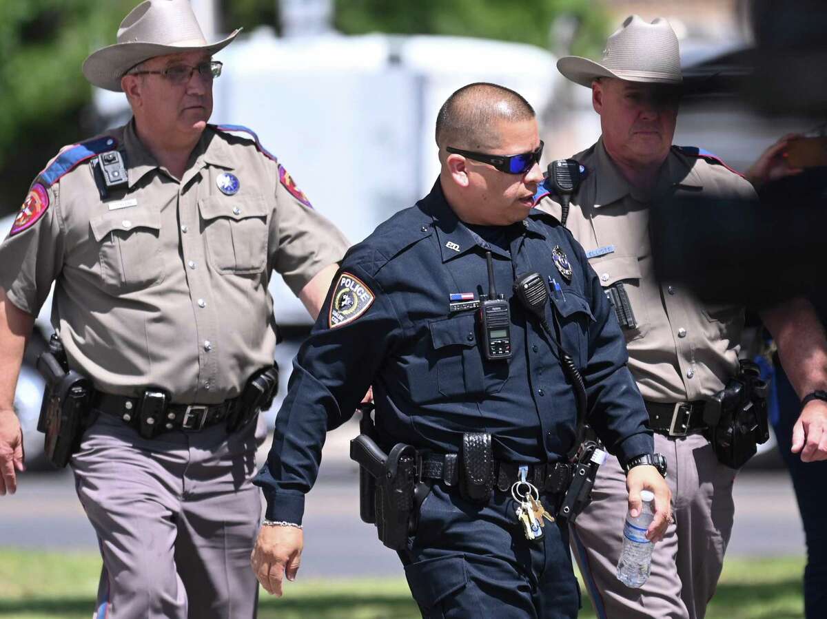 Texas lawmakers who probed Uvalde shooting won’t share testimony with ...