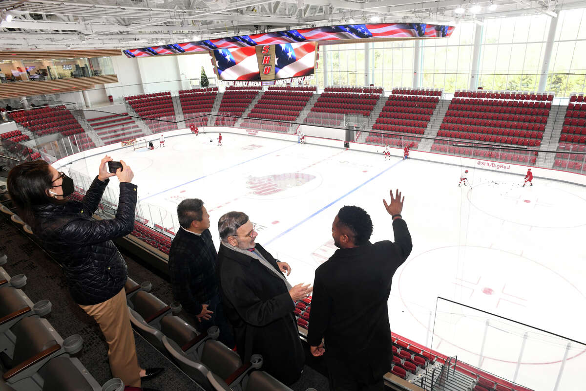 UConn hockey begins new era in Toscano Family Ice Forum
