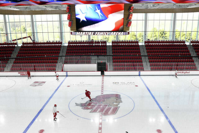 UConn hockey begins new era in Toscano Family Ice Forum