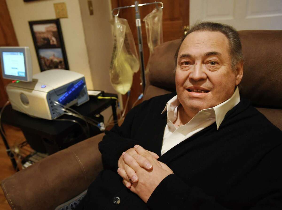 Trumbull resident and longtime Bridgeport physician needs kidney