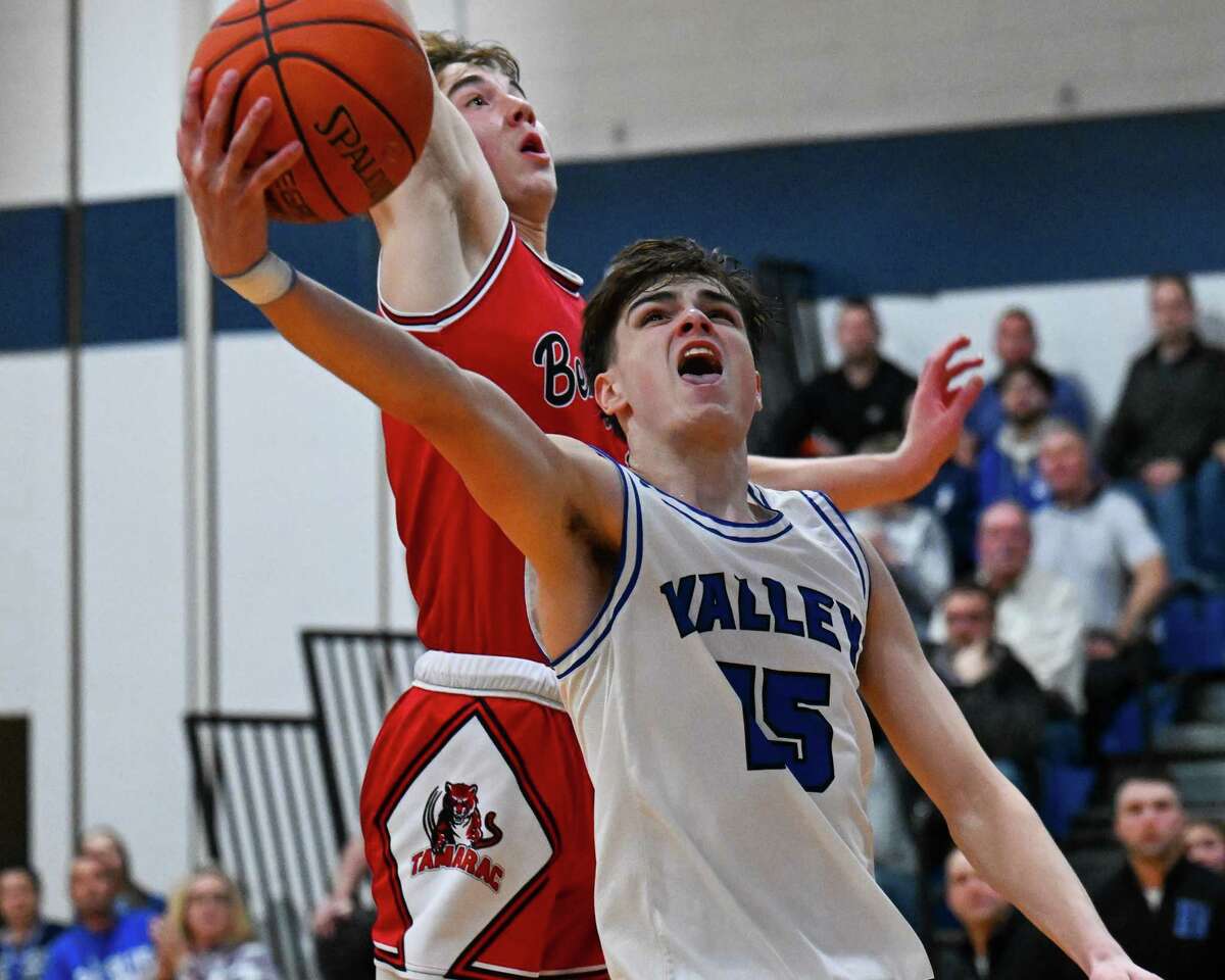 Joey Poulin leads Tamarac to huge Wasaren League boys' basketball win