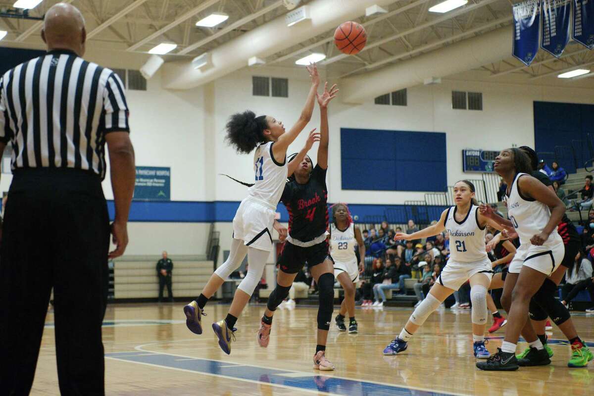 Girls basketball: Clear Brook rallies late to defeat Dickinson