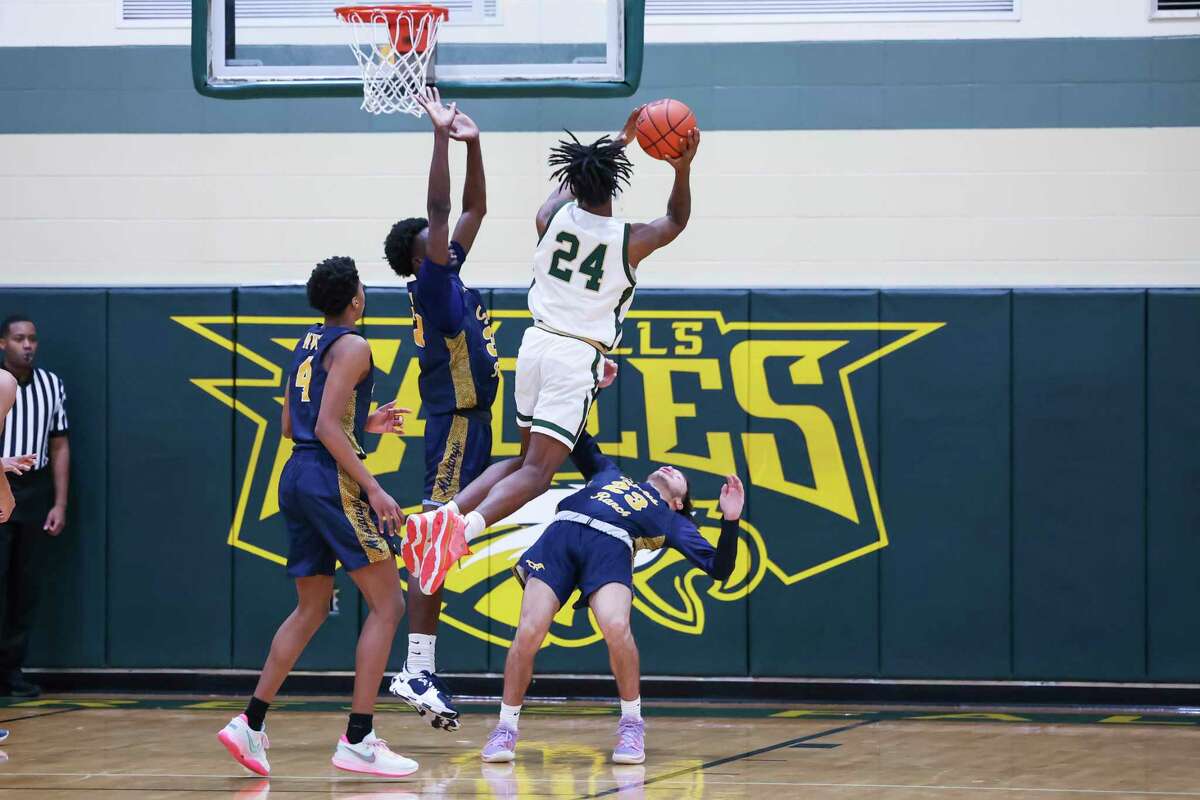 Cypress Falls Golden Eagles win their 12th consecutive game