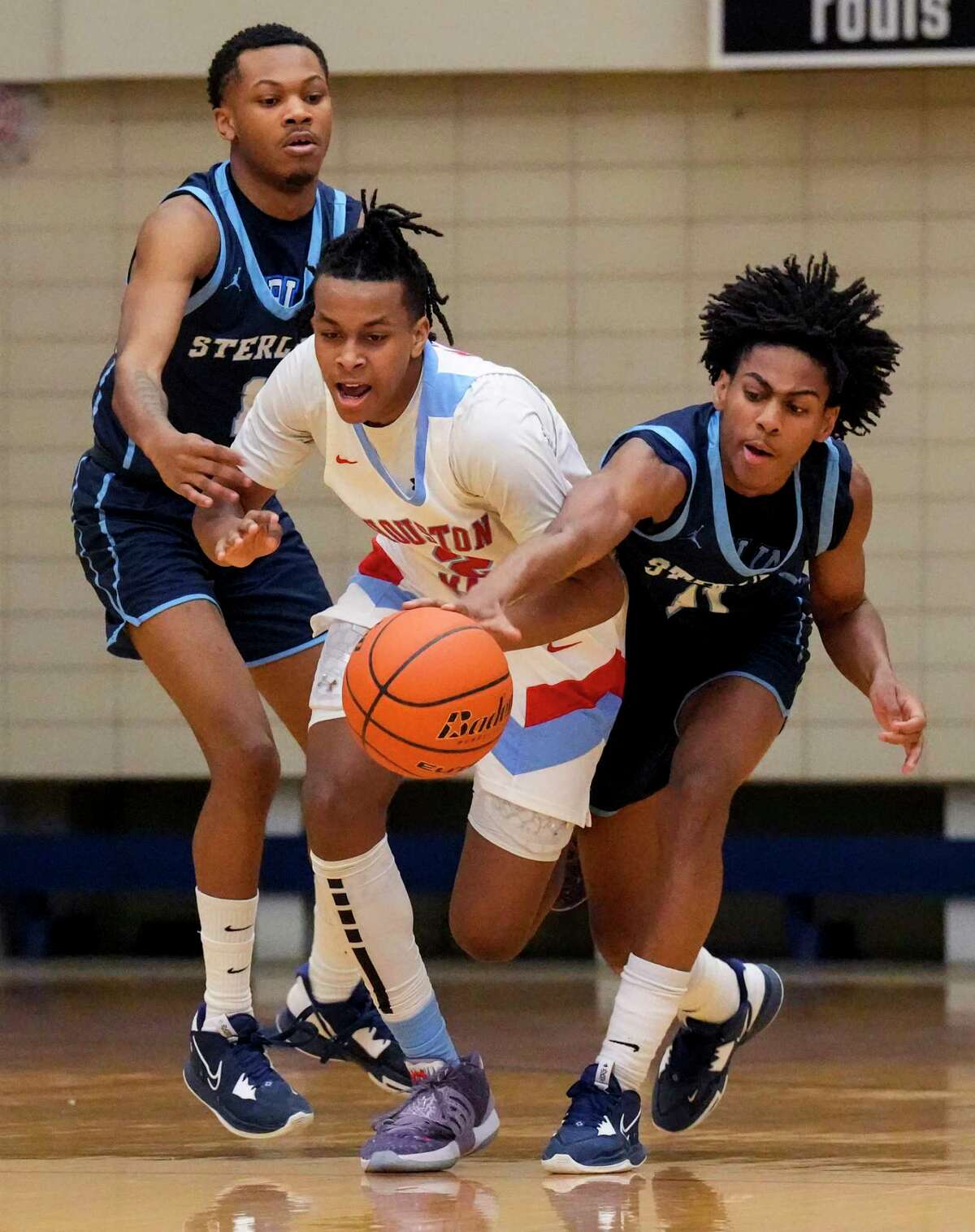 HS boys basketball: Madison tops Sterling in overtime