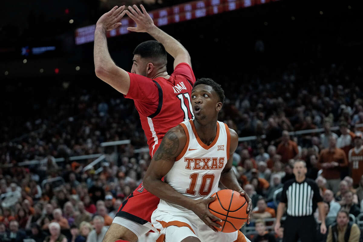College basketball: No. 10 Texas downs Texas Tech in comeback win