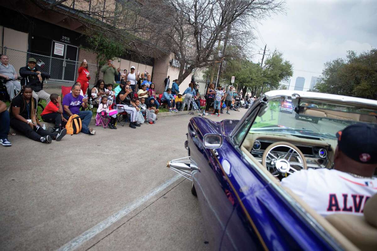 Houston celebrates MLK Day with Black Heritage Society parade