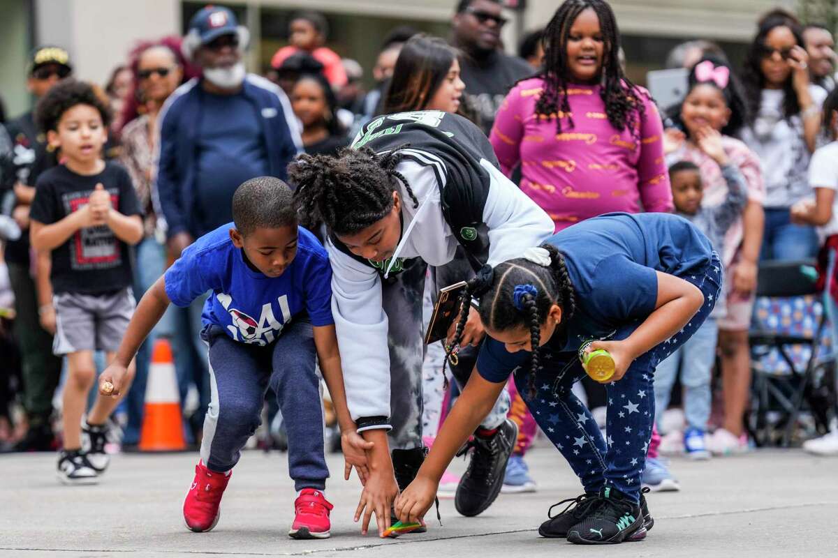 Houston celebrates MLK Day with Black Heritage Society parade