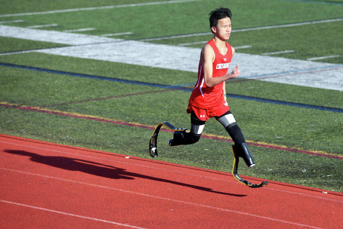 Cheshire CT family of amputee athletes inspiring others.