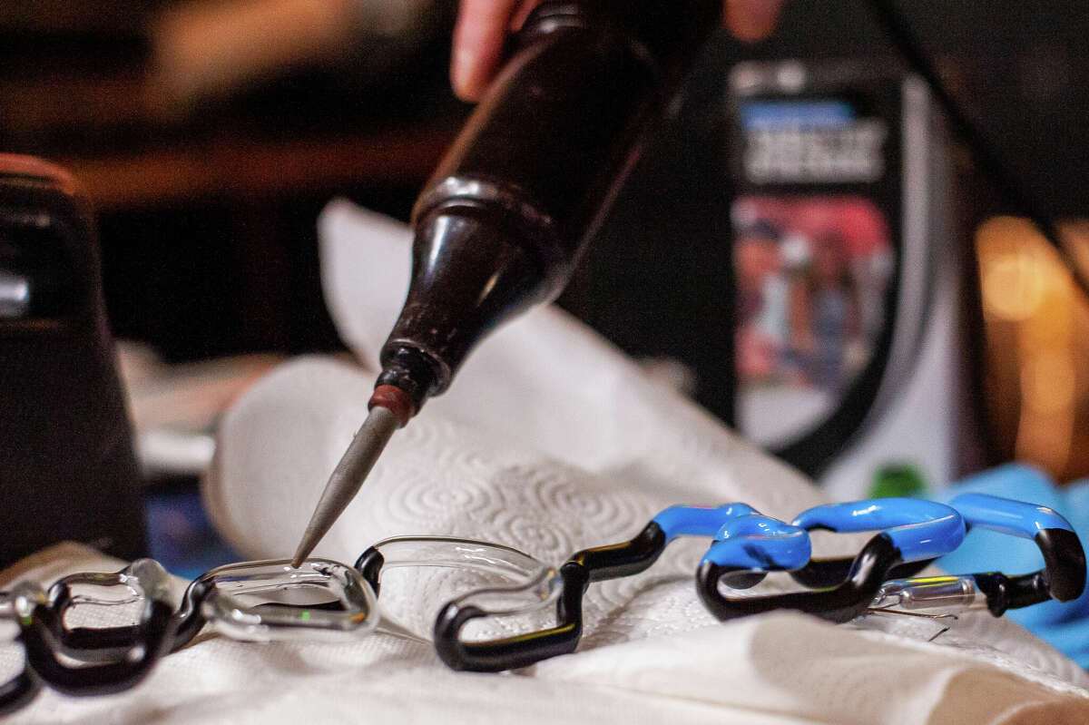 Bay City neon artist Josh Averill featured at Creative 360