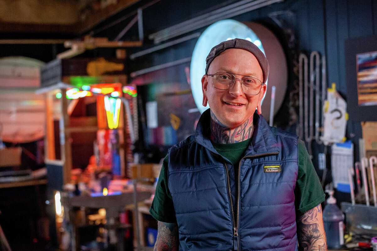 Bay City neon artist Josh Averill featured at Creative 360