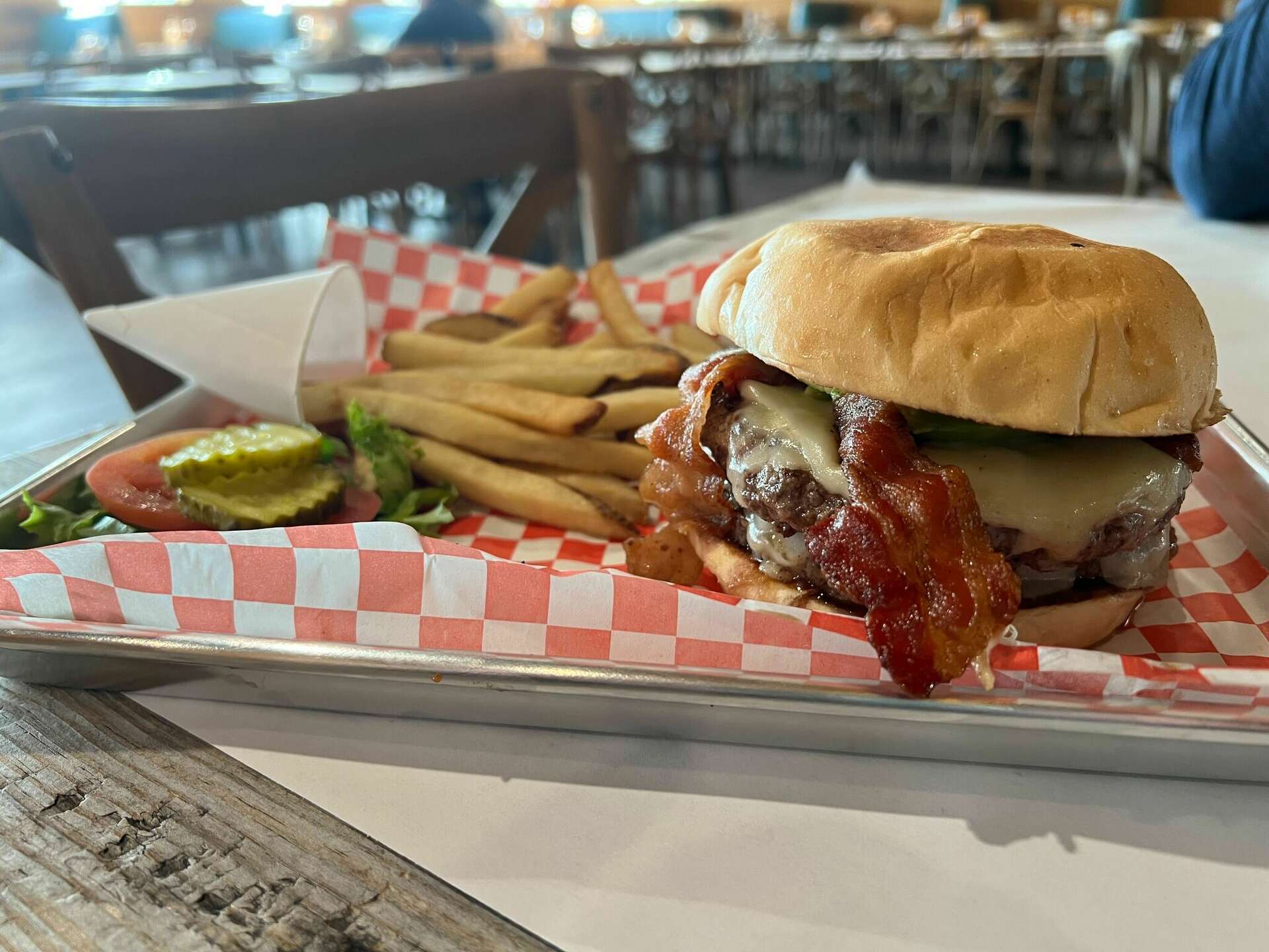 Big'z Burger Joint opens near UTSA, replaces The Well