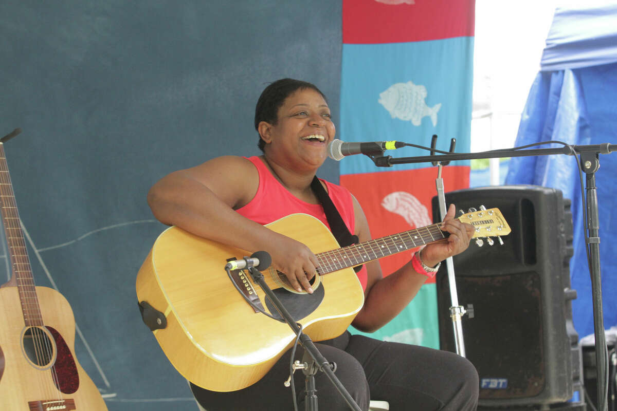 Capital Region blues musician, educator Thomasina Winslow dies at 57