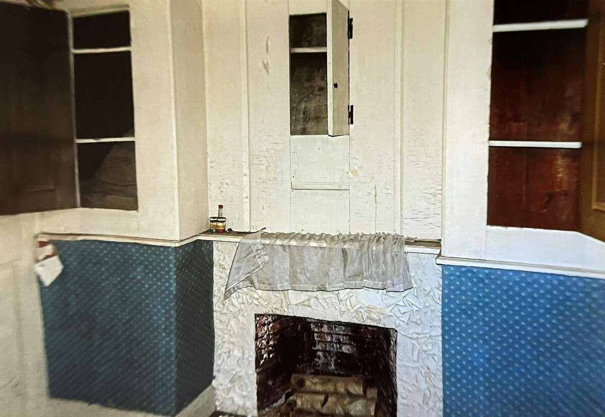 Hamden's Elam Ives House, once at risk, on path to restoration