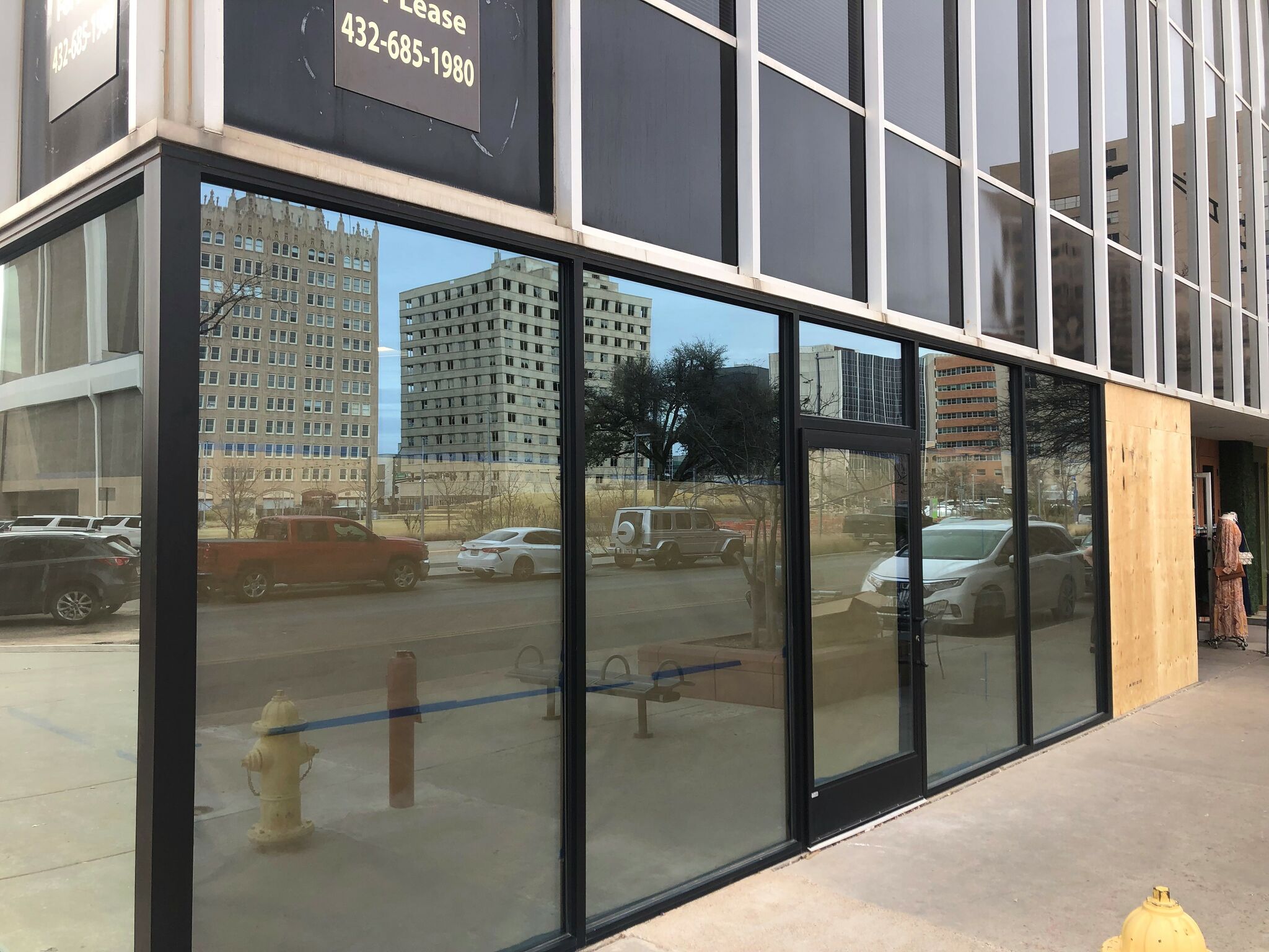 Little Bohemian taking over old Lo. St. Books location in downtown Midland