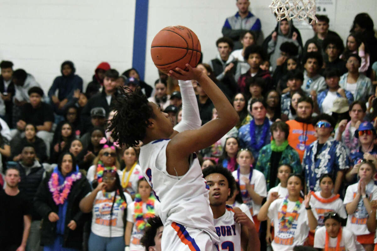 Danbury boys basketball defeats Staples, stays unbeaten.