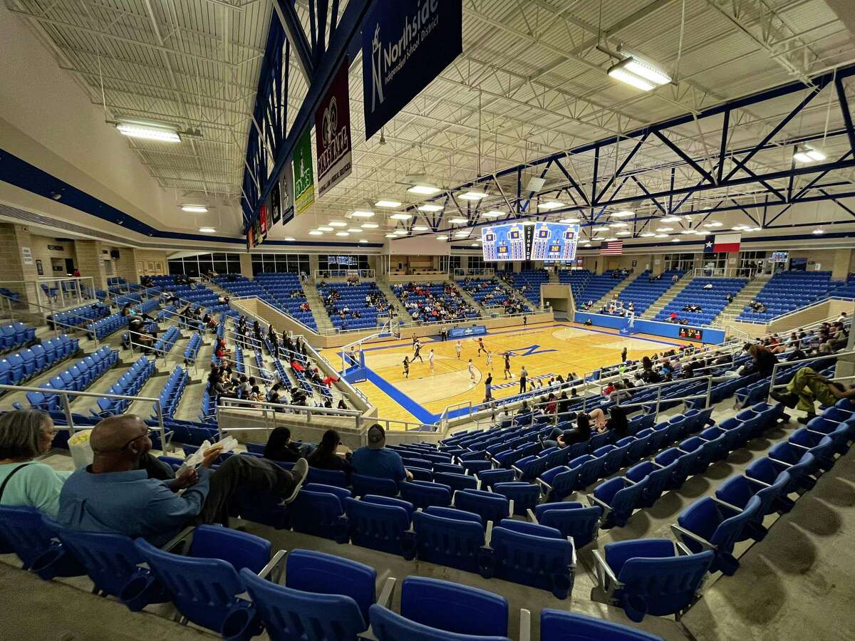 Girls basketball: Brennan toughs out overtime win over Harlan