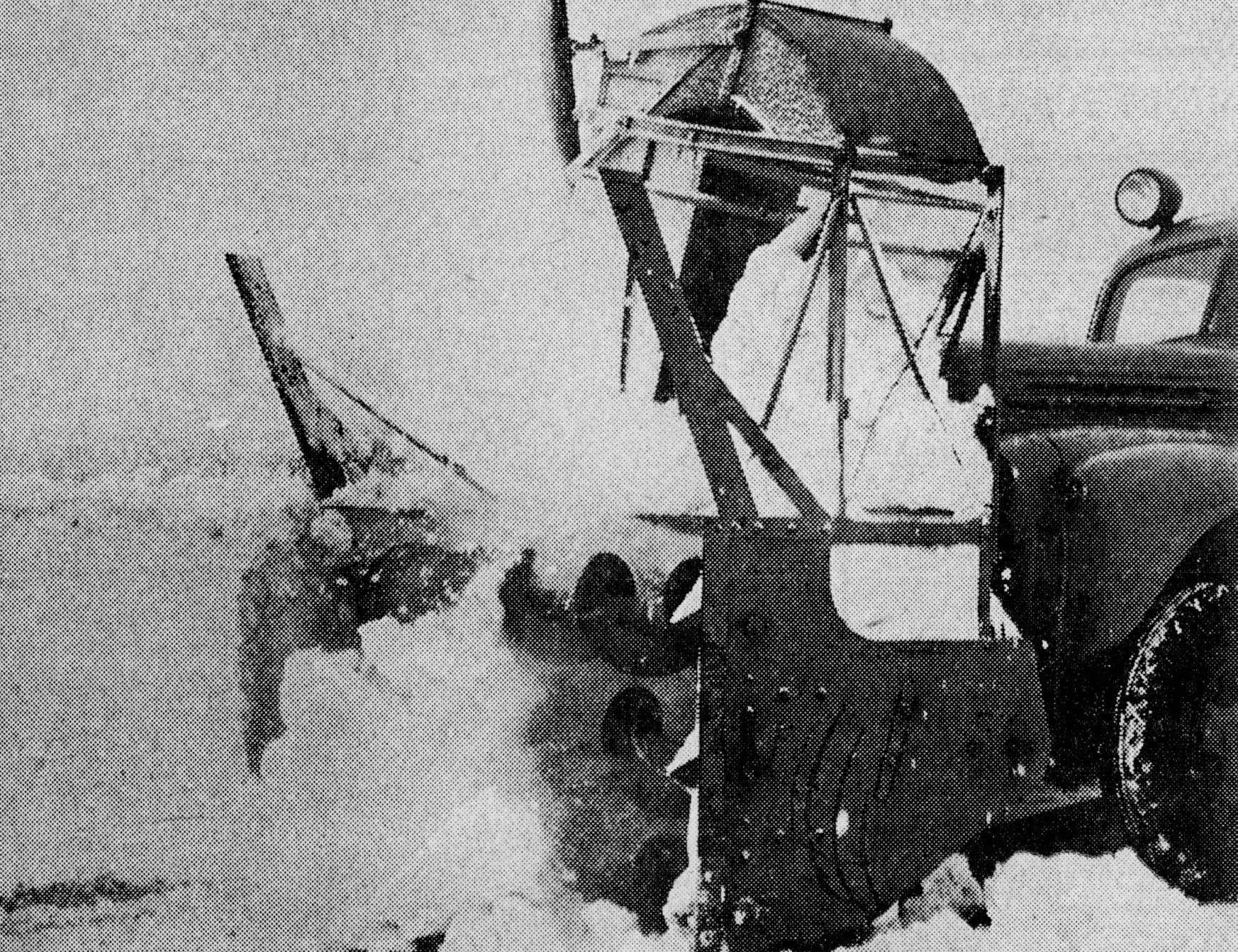 Manistee Hit By Blizzards 40 Mph Winds 7 Inches Of Snowfall