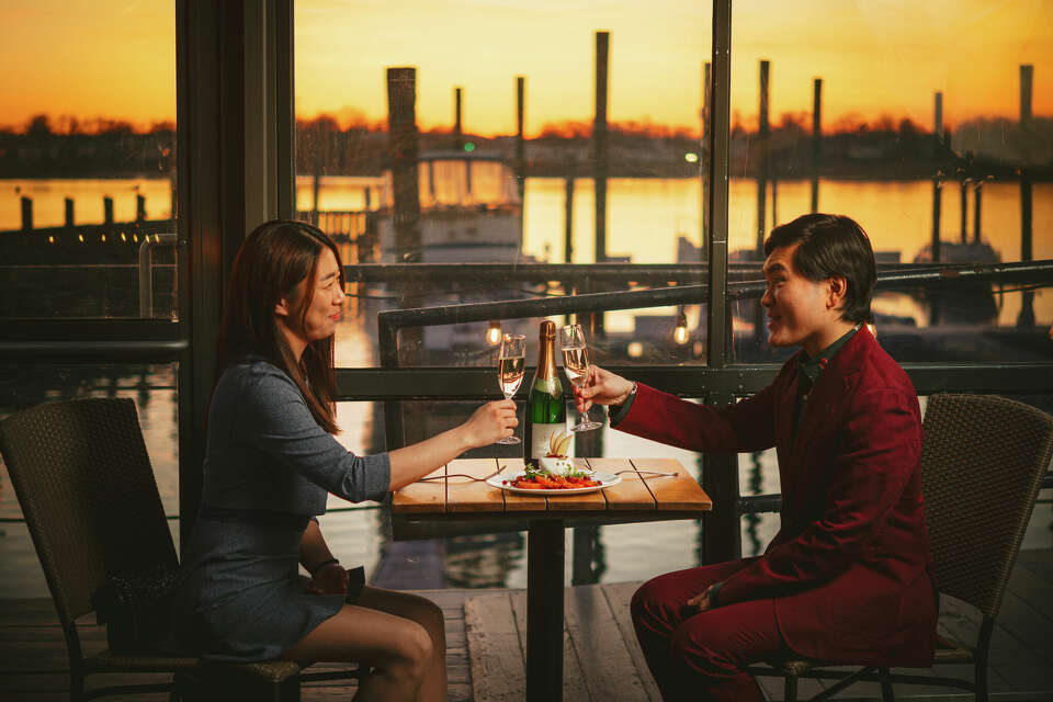 These CT restaurants serve Thanksgiving dinner for dine-in, takeout