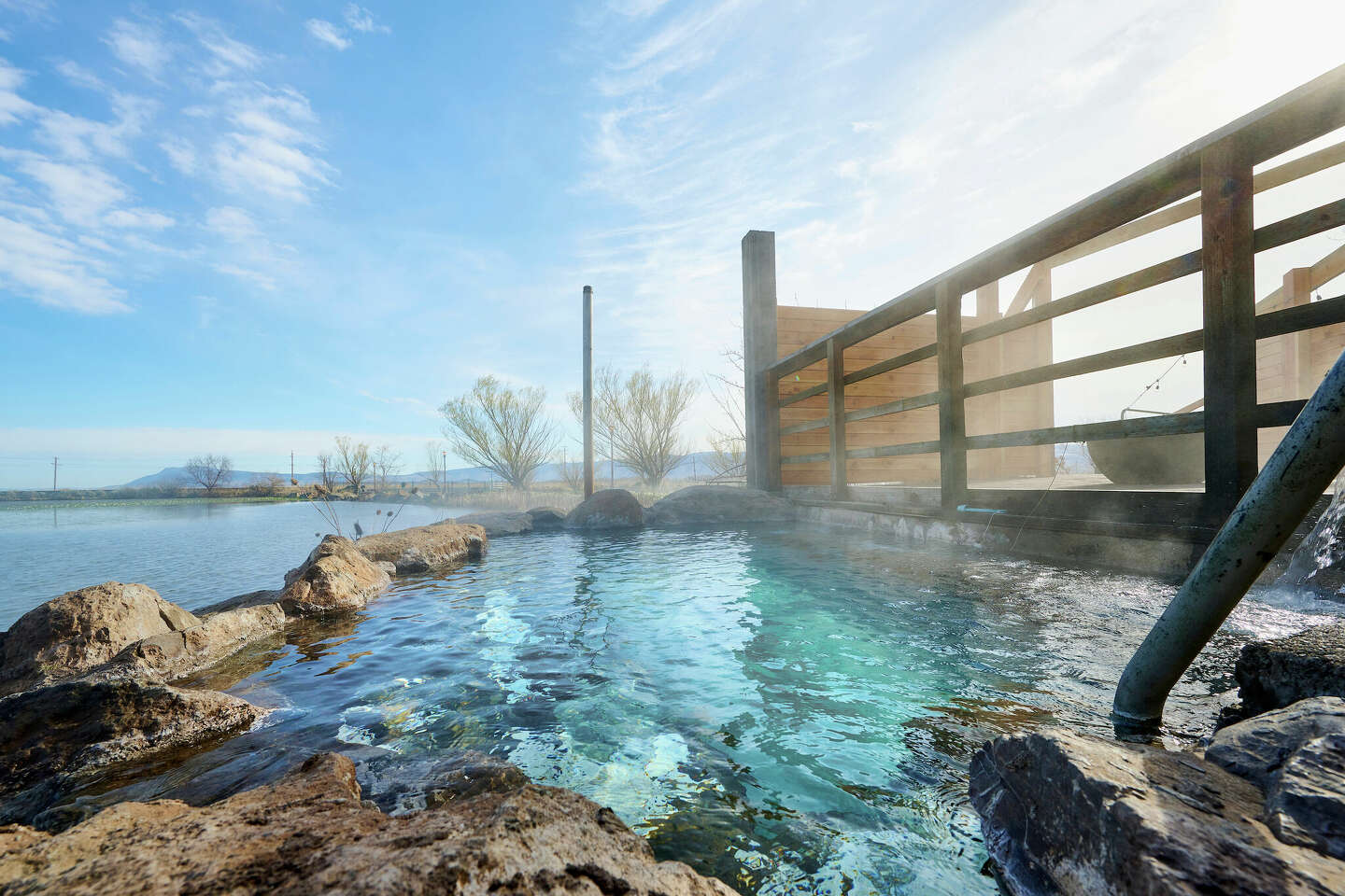 Oregon hot springs resort offers $20 day passes to soak