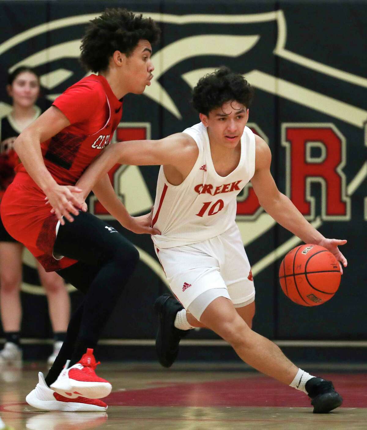 Houston boys basketball: Cleveland tops Caney Creek