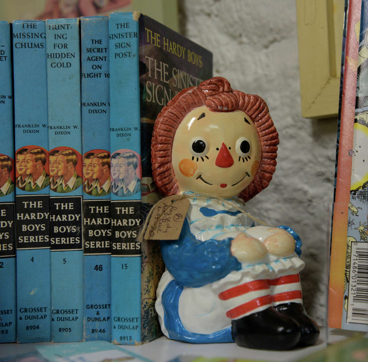 Vixen Hill Vintage blends owners' styles in one Ridgefield shop