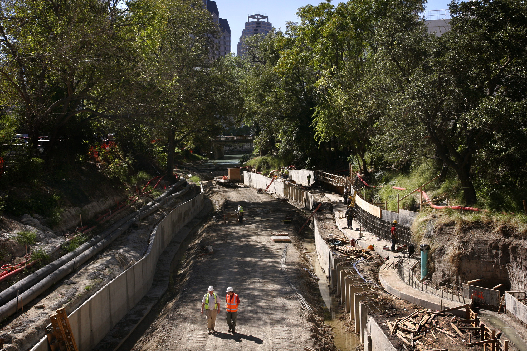 San Antonio grid problems, confusing roads sprout from the river