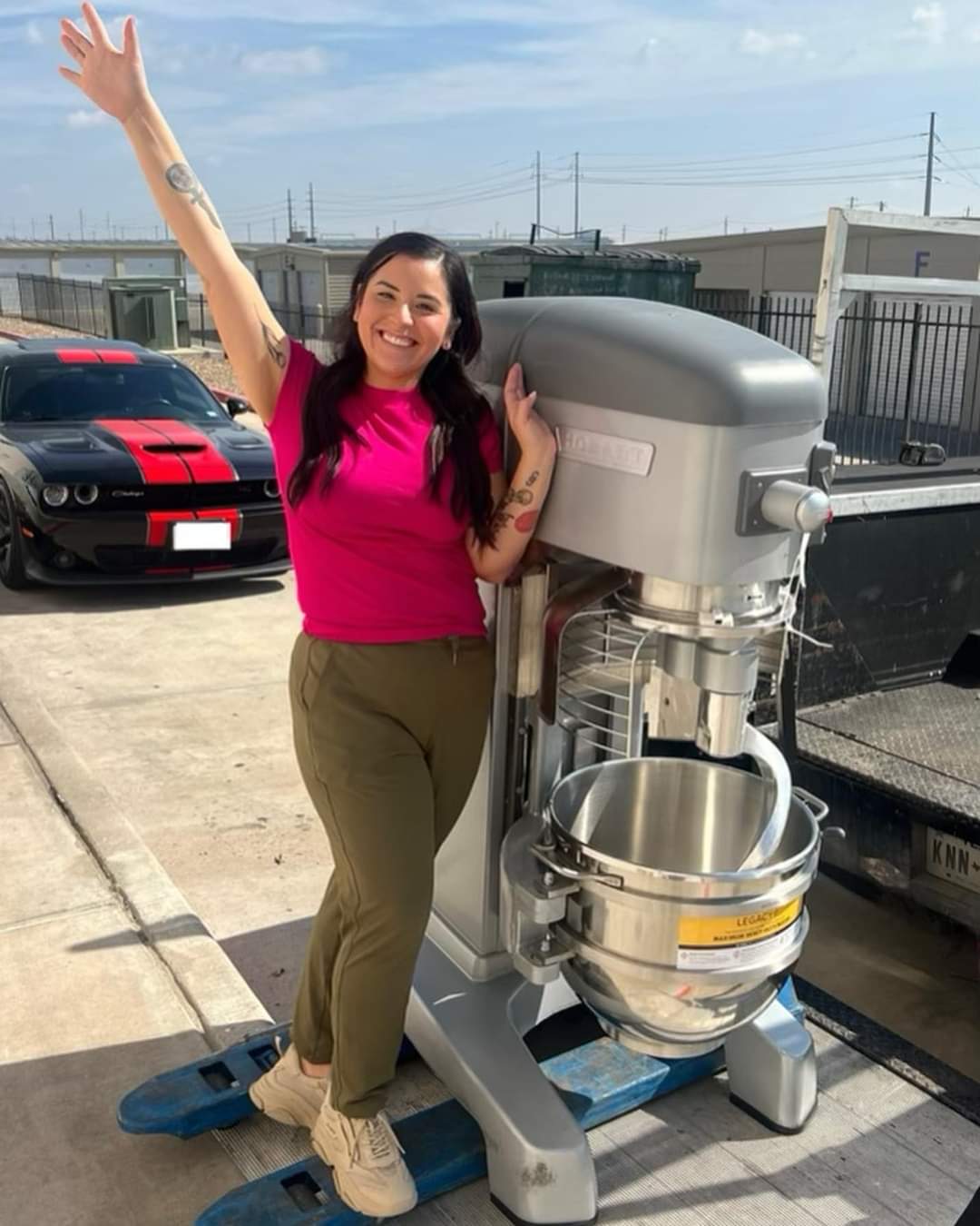 550 Pizzeria owner receives $30K mixer as gift for business