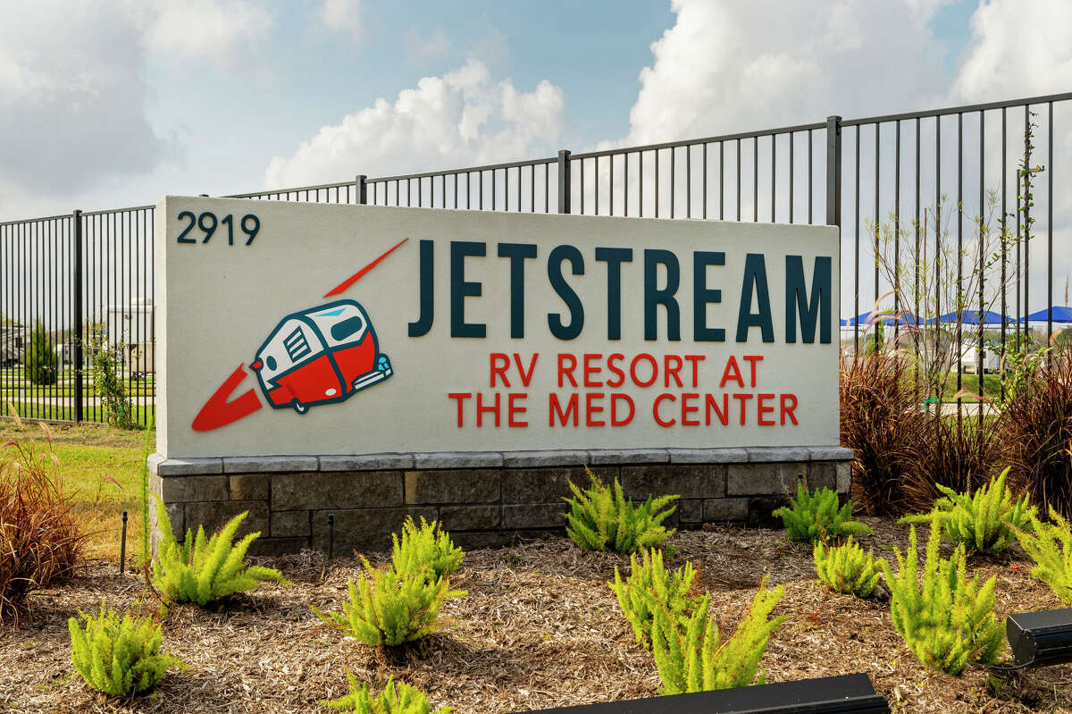 Developer brings apartment amenities to Texas RV resorts