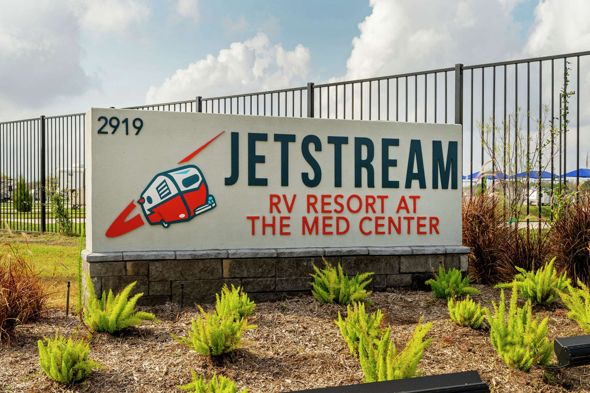 Developer brings apartment amenities to Texas RV resorts