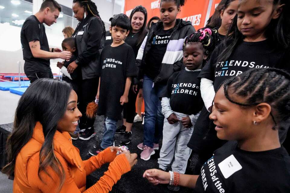 Simone Biles: No decision yet on competing again