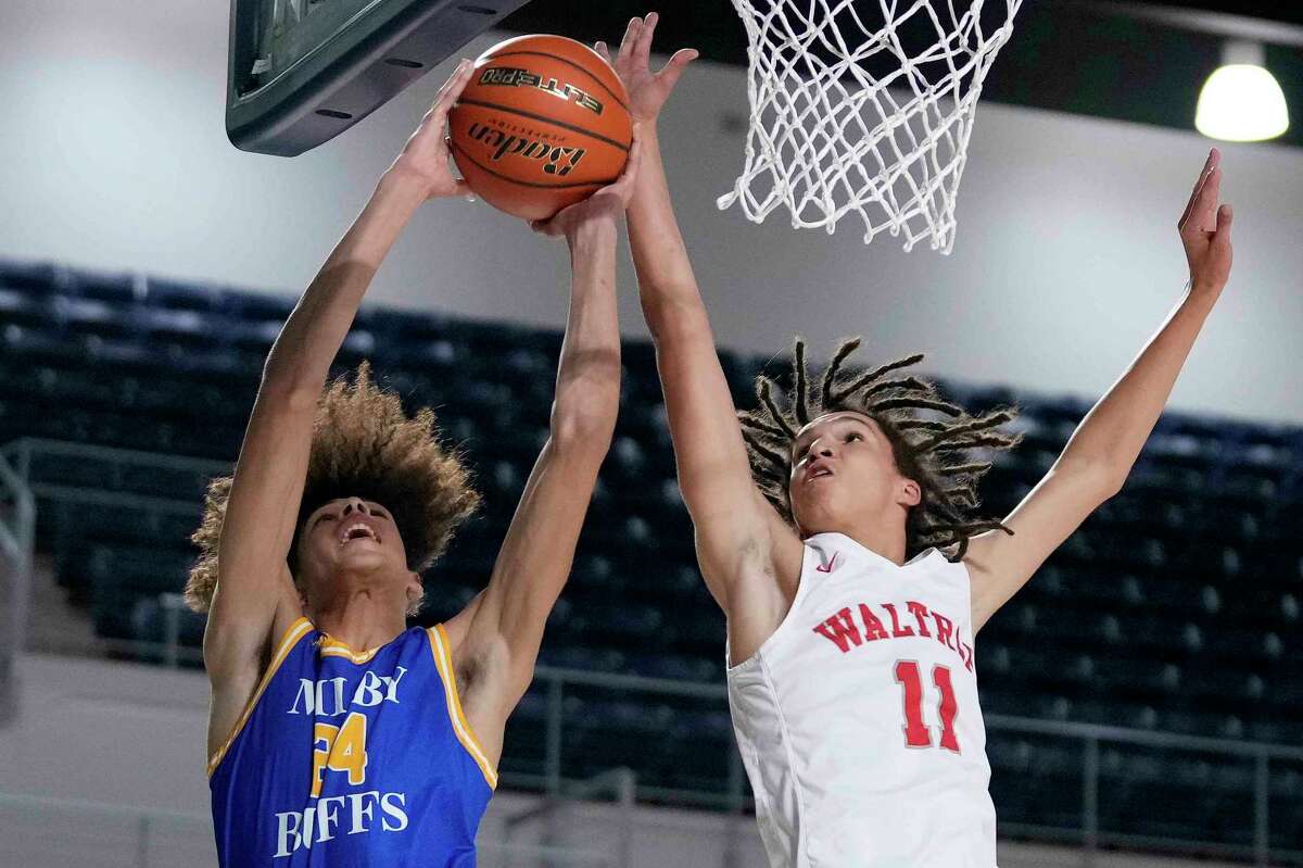 Milby Buffs defeat Waltrip Rams to remain in playoff contention