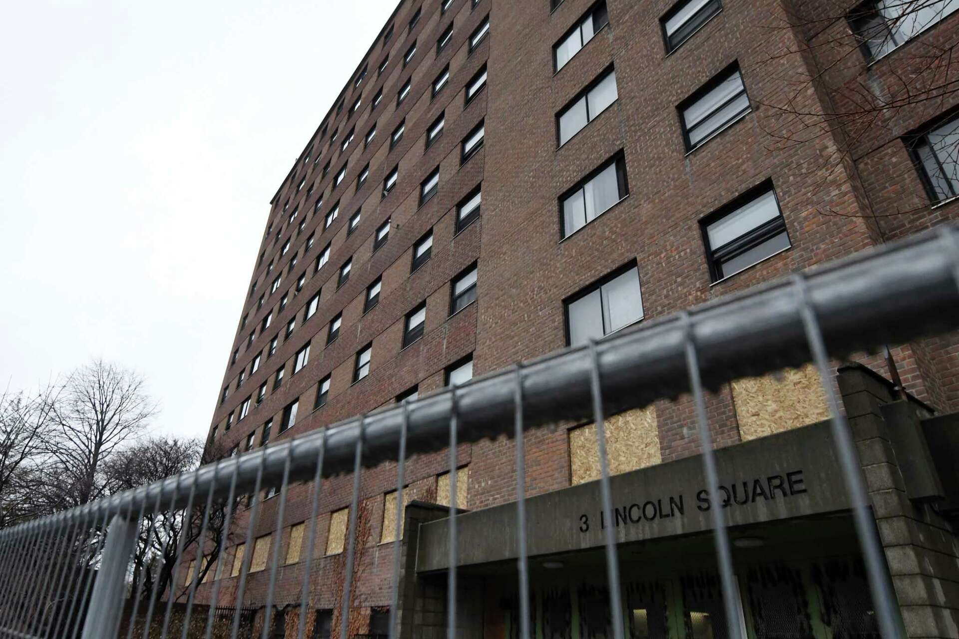 Albany gets $3 million to tear down Lincoln Square towers