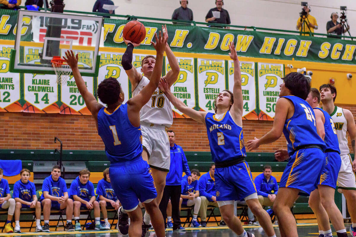 PHOTOS: Dow clashes with Midland in boys basketball