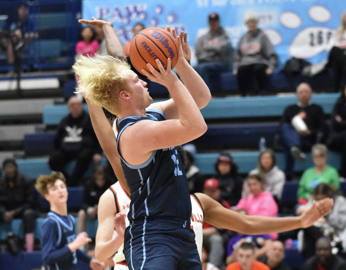 Edwardsville beats host Jersey to win Mid-Winter Classic championship