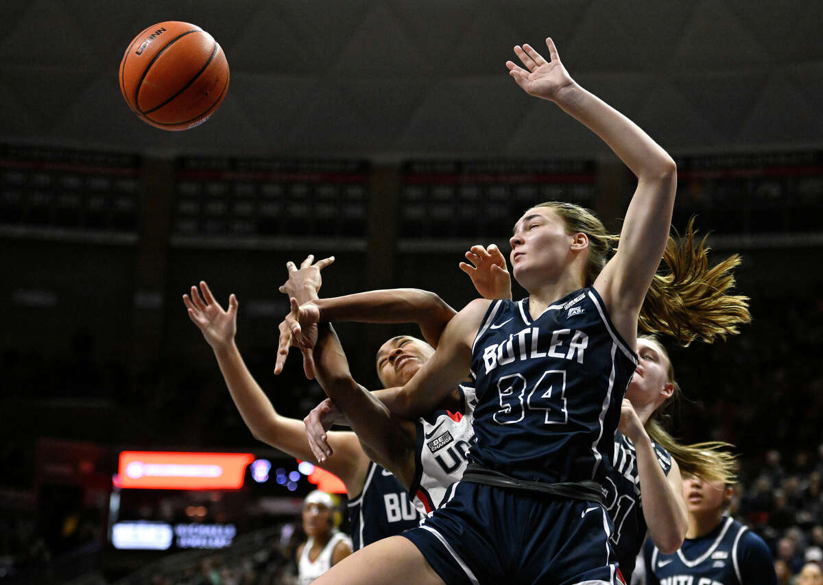 UConn women beat Butler for 10th straight win