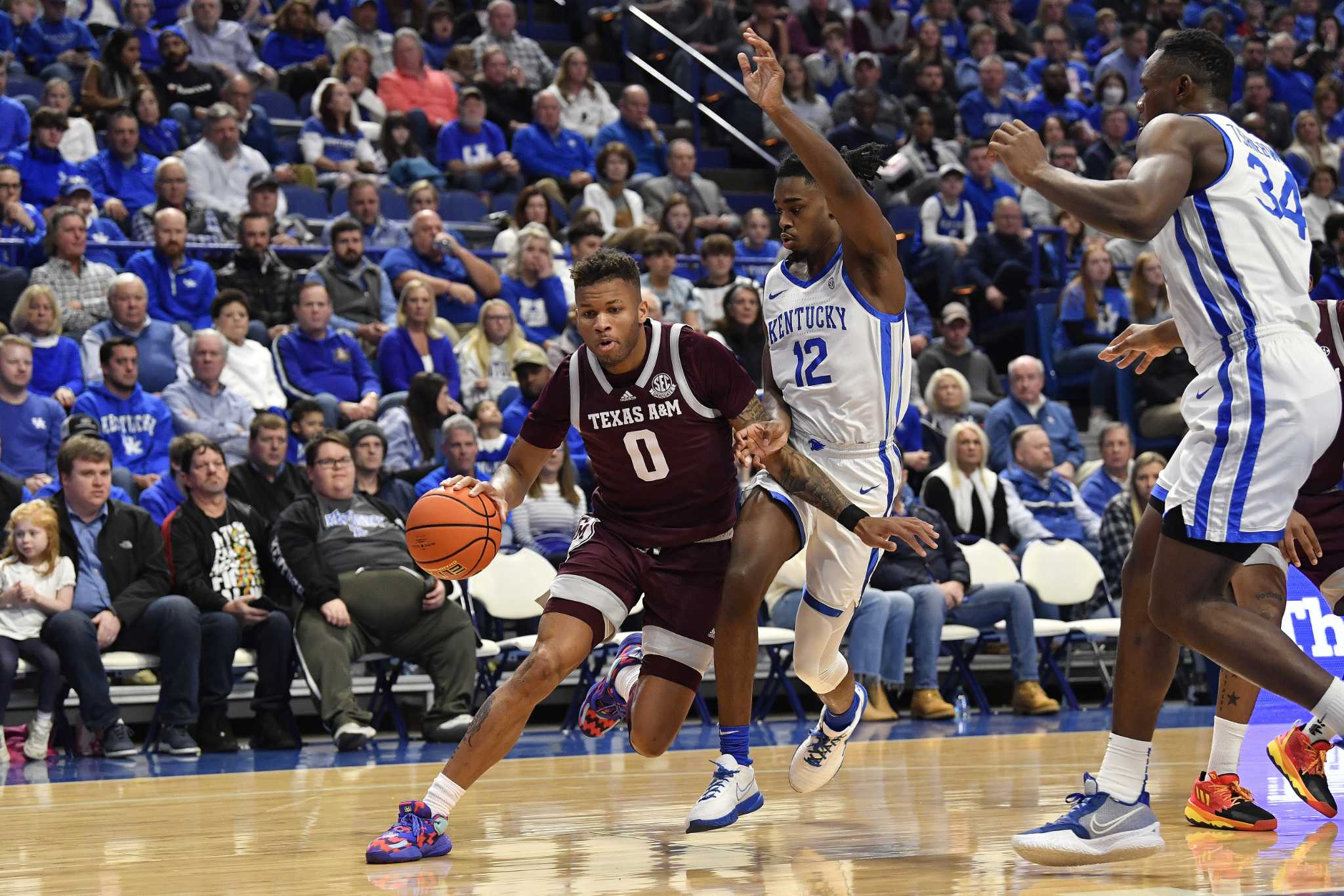 College basketball: Kentucky snaps Texas A&M's 7-game win streak